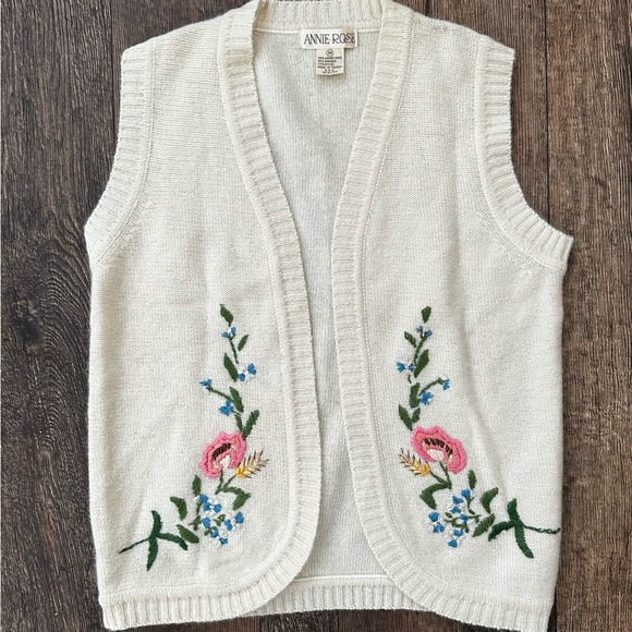 Jackets & Coats | Vintage 7s Knitted Flower Embroidered Hippie Grandma ...